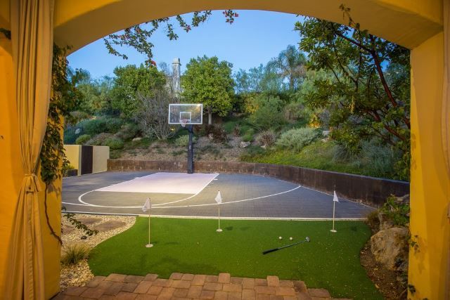 35 Best Backyard Court Ideas
