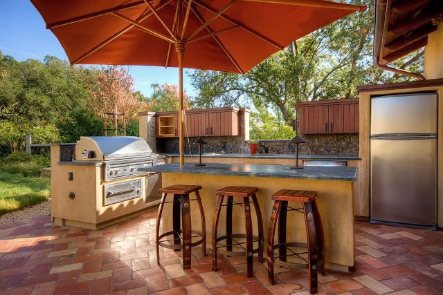 30 Backyard BBQ Area Design Ideas
