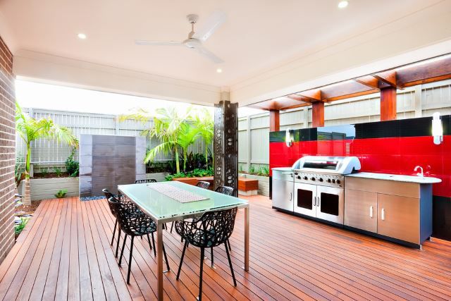 30 Backyard BBQ Area Design Ideas