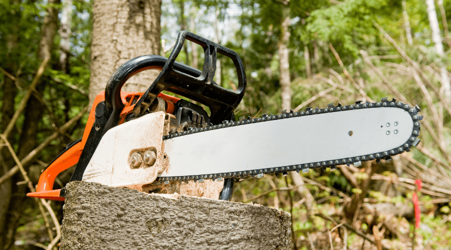 How To Use a Chainsaw