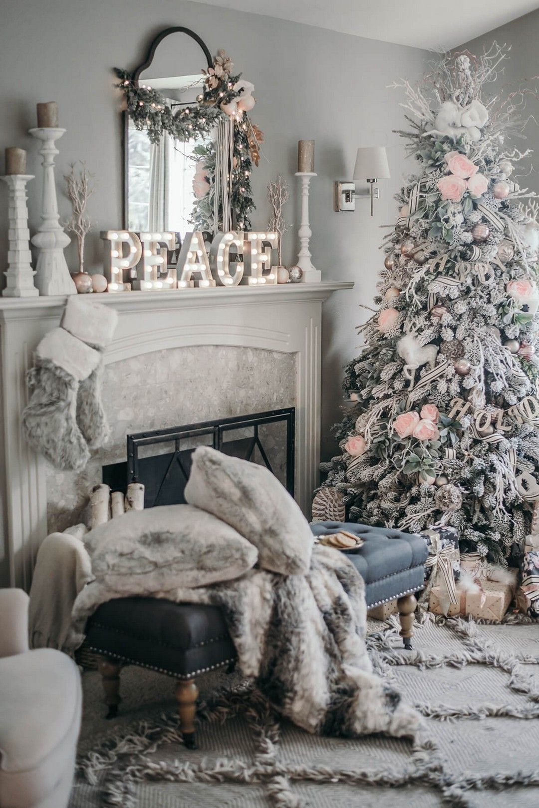 10 of the Best Christmas Decorating Themes to Consider in 2021