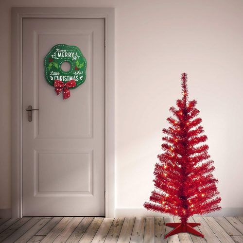 27 of the Best Red and Gold Christmas Tree Ideas [2021]