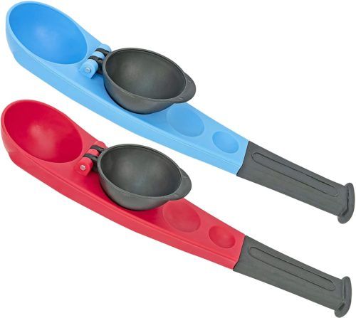 5 Best Snowball Makers for Amazing Snowball Fights All Winter Long