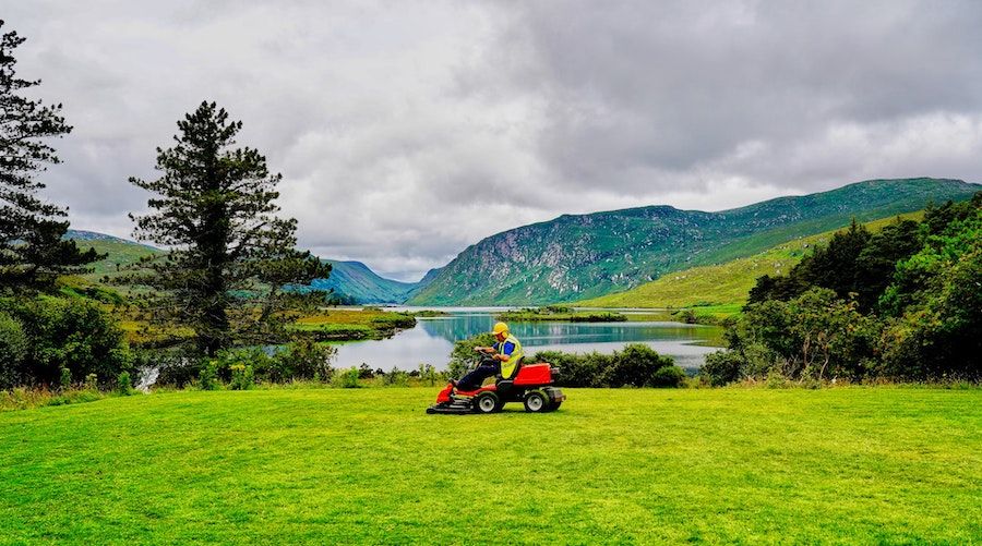 Best Small Riding Lawn Mowers