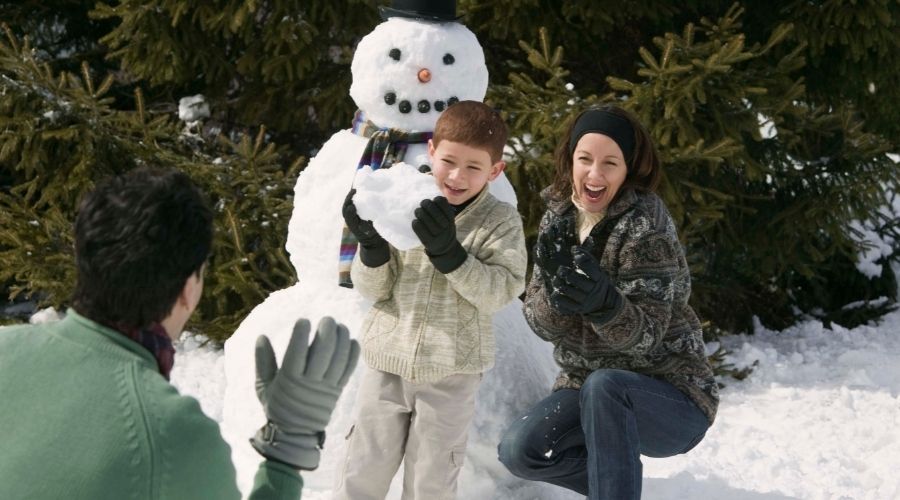 20 Super Fun Backyard Activities in Winter