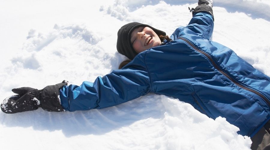 20 Super Fun Backyard Activities in Winter