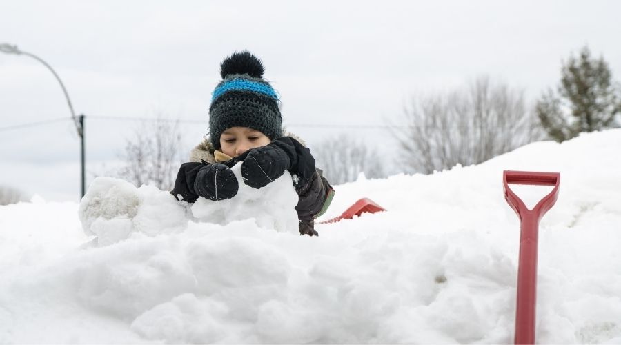 20 Super Fun Backyard Activities in Winter
