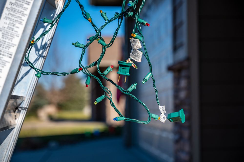 How To Make An Outdoor Christmas Tree Made of Lights