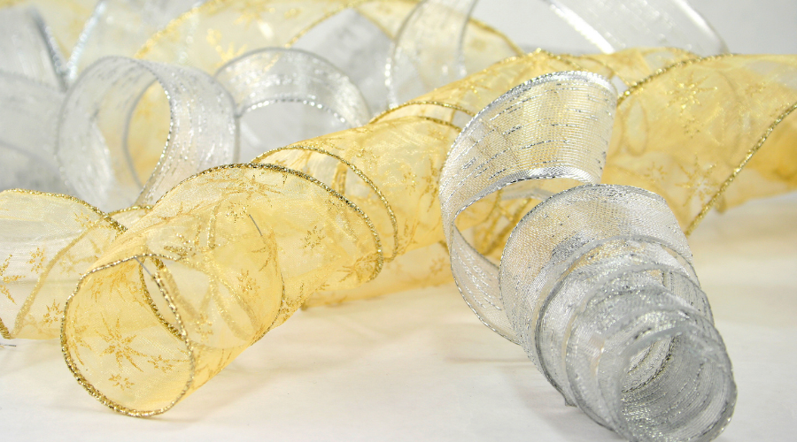 60 Christmas Ribbon Decoration Ideas