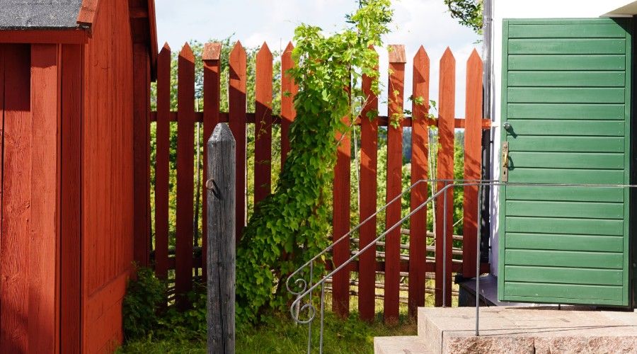 Wood & Rustic-Style Fence Ideas