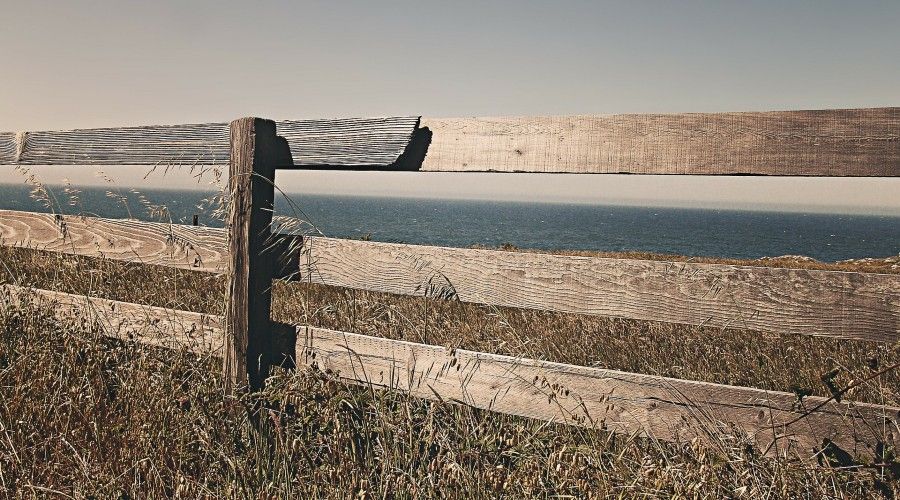 Wood & Rustic-Style Fence Ideas