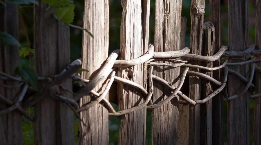 Wood & Rustic-Style Fence Ideas