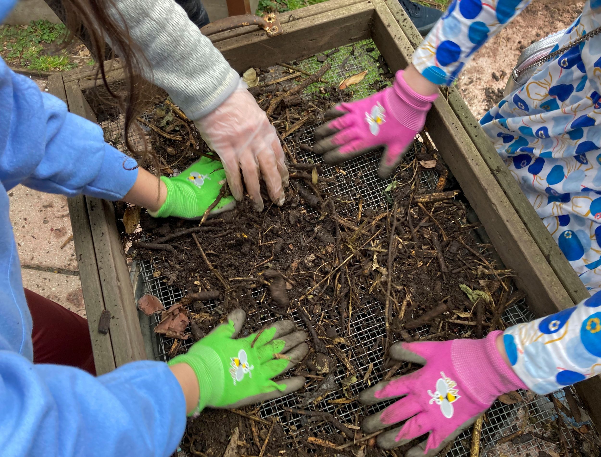 How To Make Your Own Soil Sifter Box