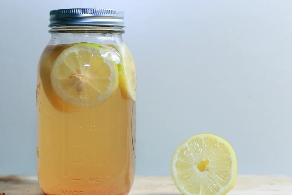 How to Make Indoor Plants Leaves Shine With Lemon Juice