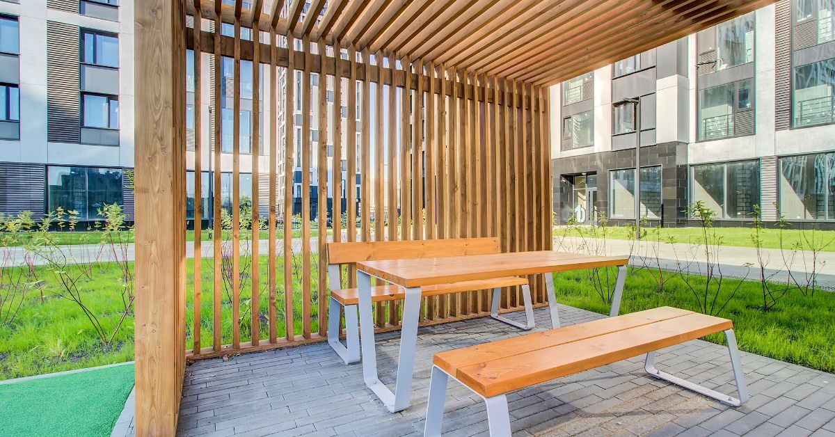 5 Ideas to Add Privacy to Your Pergola