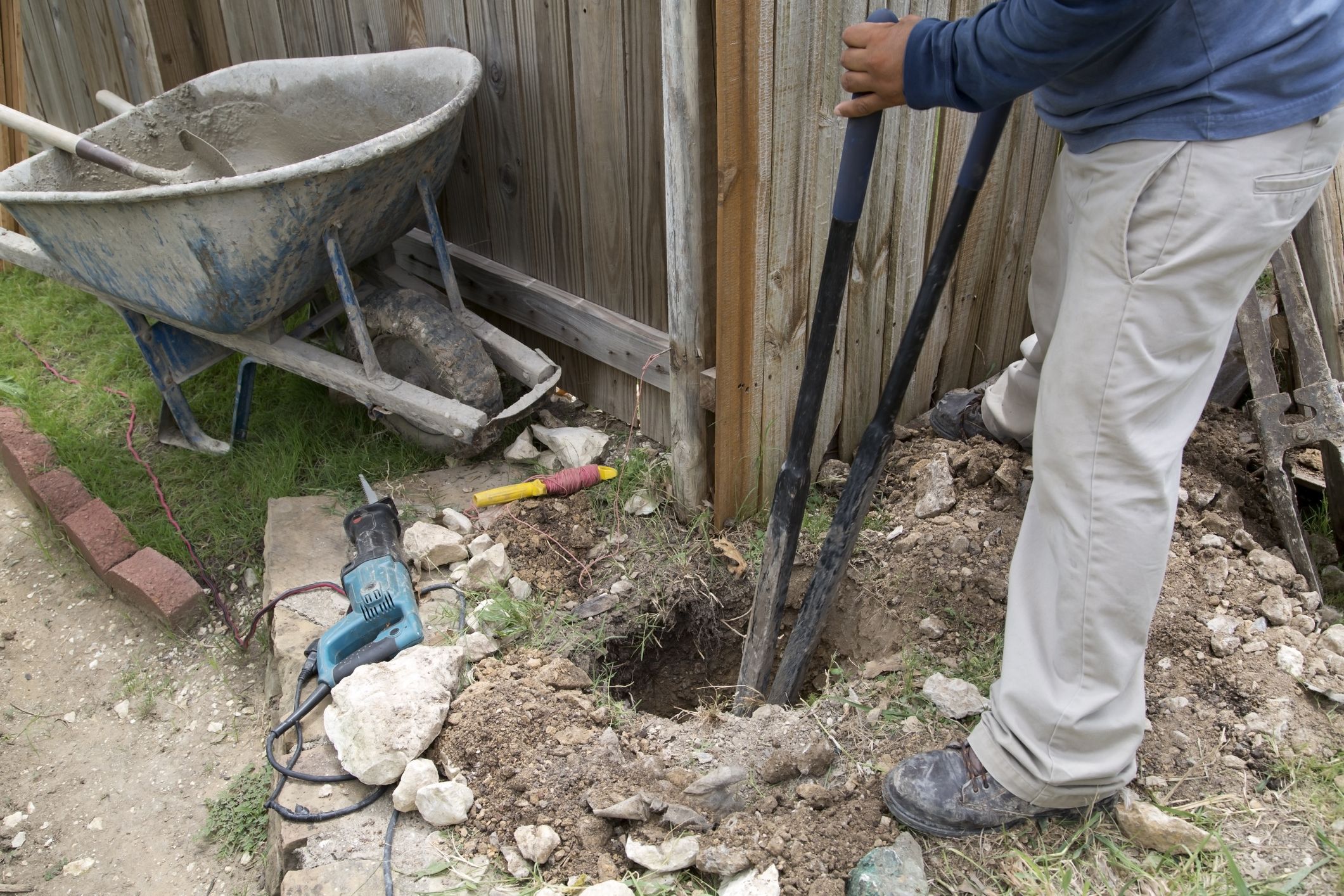 How to Fix a Leaning Fence