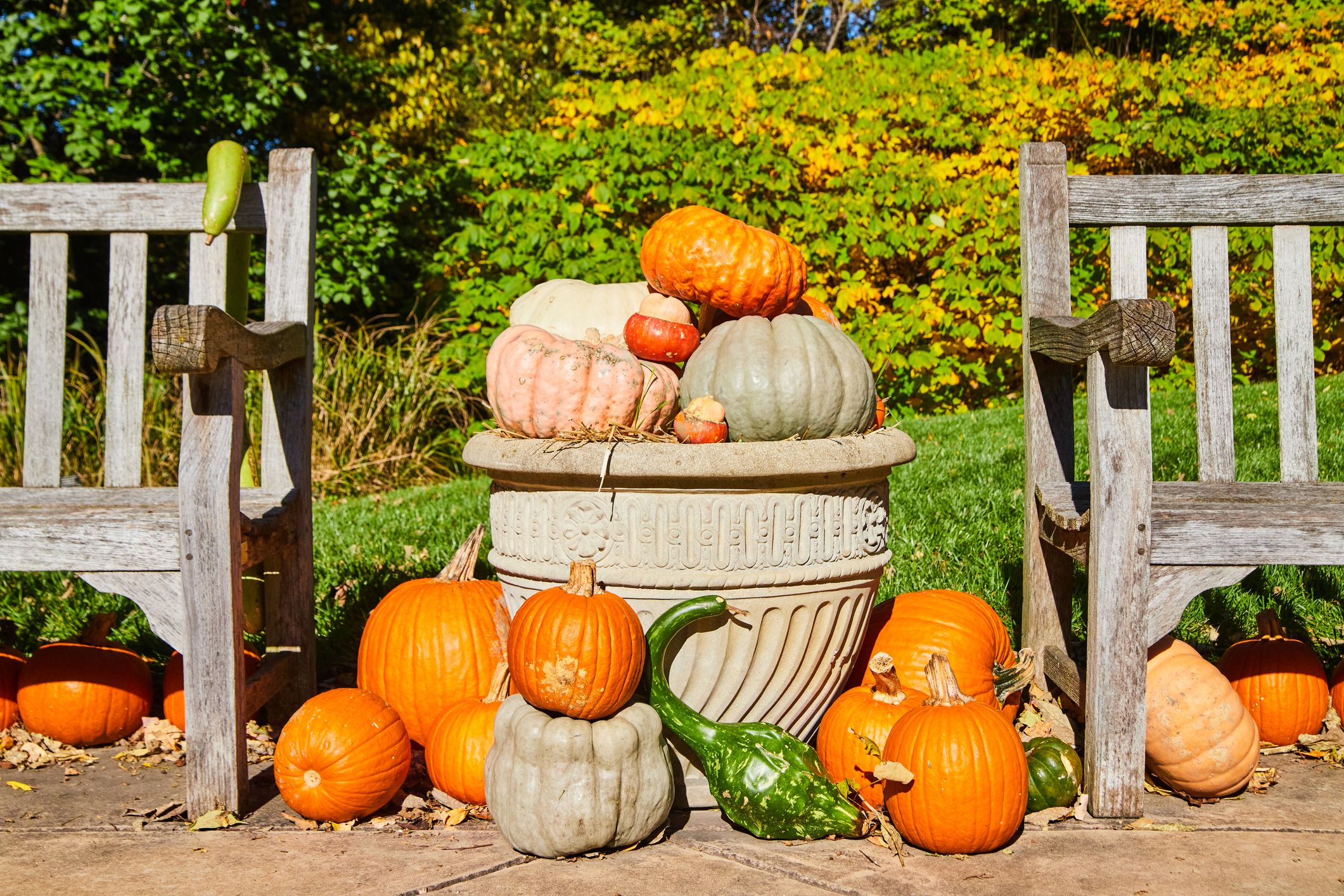 5 DIY Outdoor Décor Projects For Fall