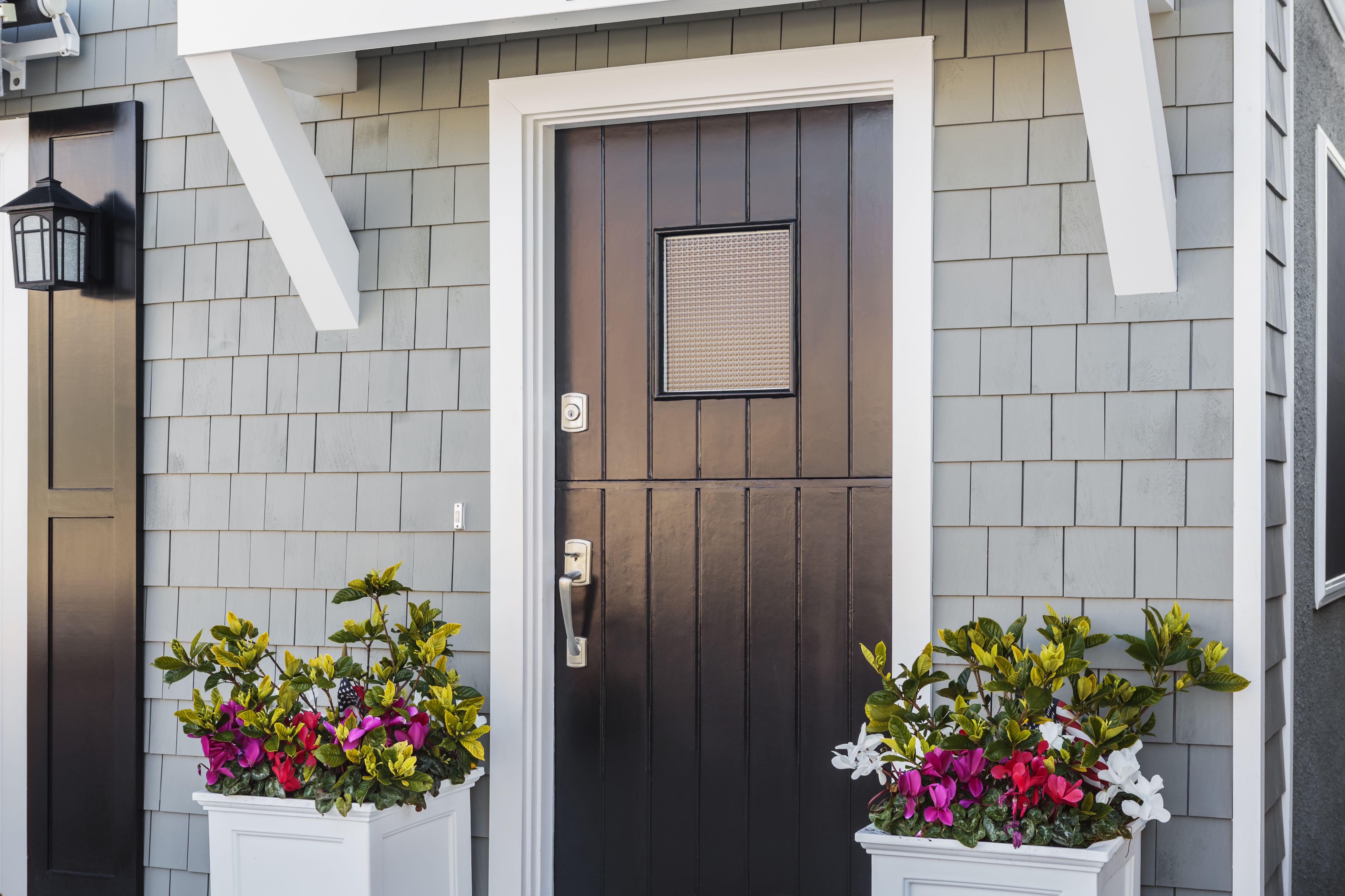 10 Beautiful Black Front Door Ideas to Update Your Entrance