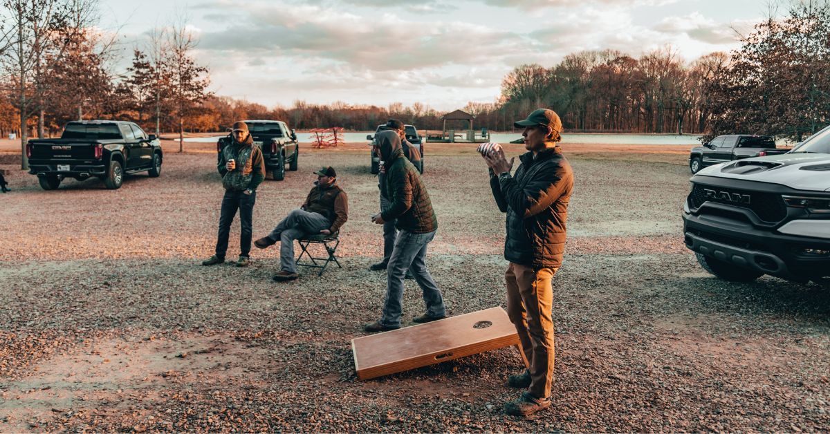 How to Host a Perfect Backyard Bonfire This Fall