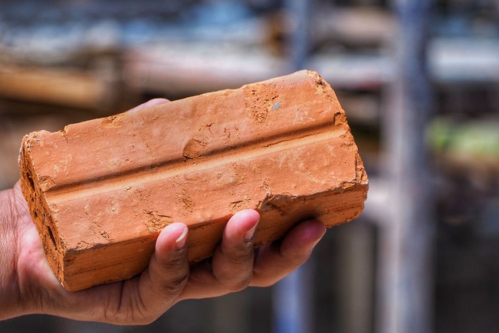 Herringbone Brick Pattern: Guide To Laying Bricks