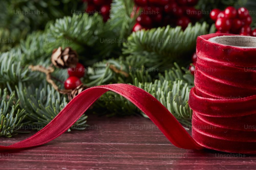 10 of the Best Red Christmas Tree Ideas