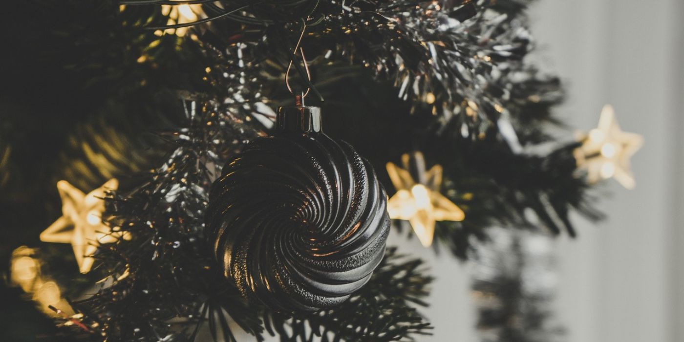 Bold Black Christmas Tree: Get Inspired With these Ideas