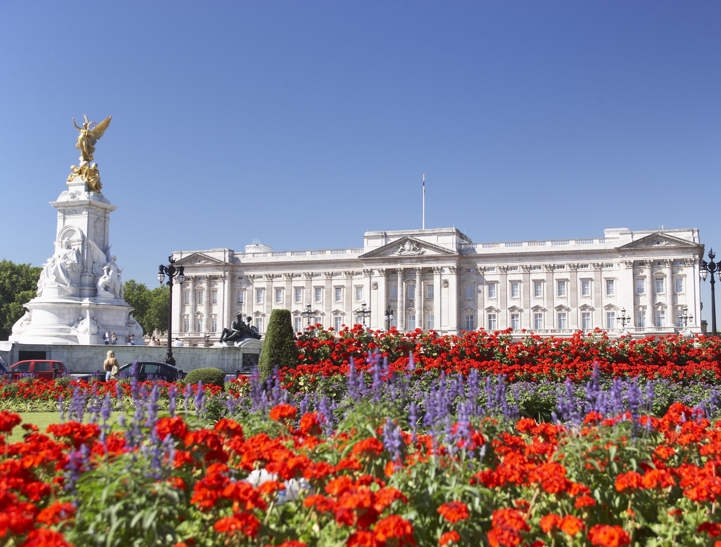 8 Plants You Can Find in Royal Palace Gardens