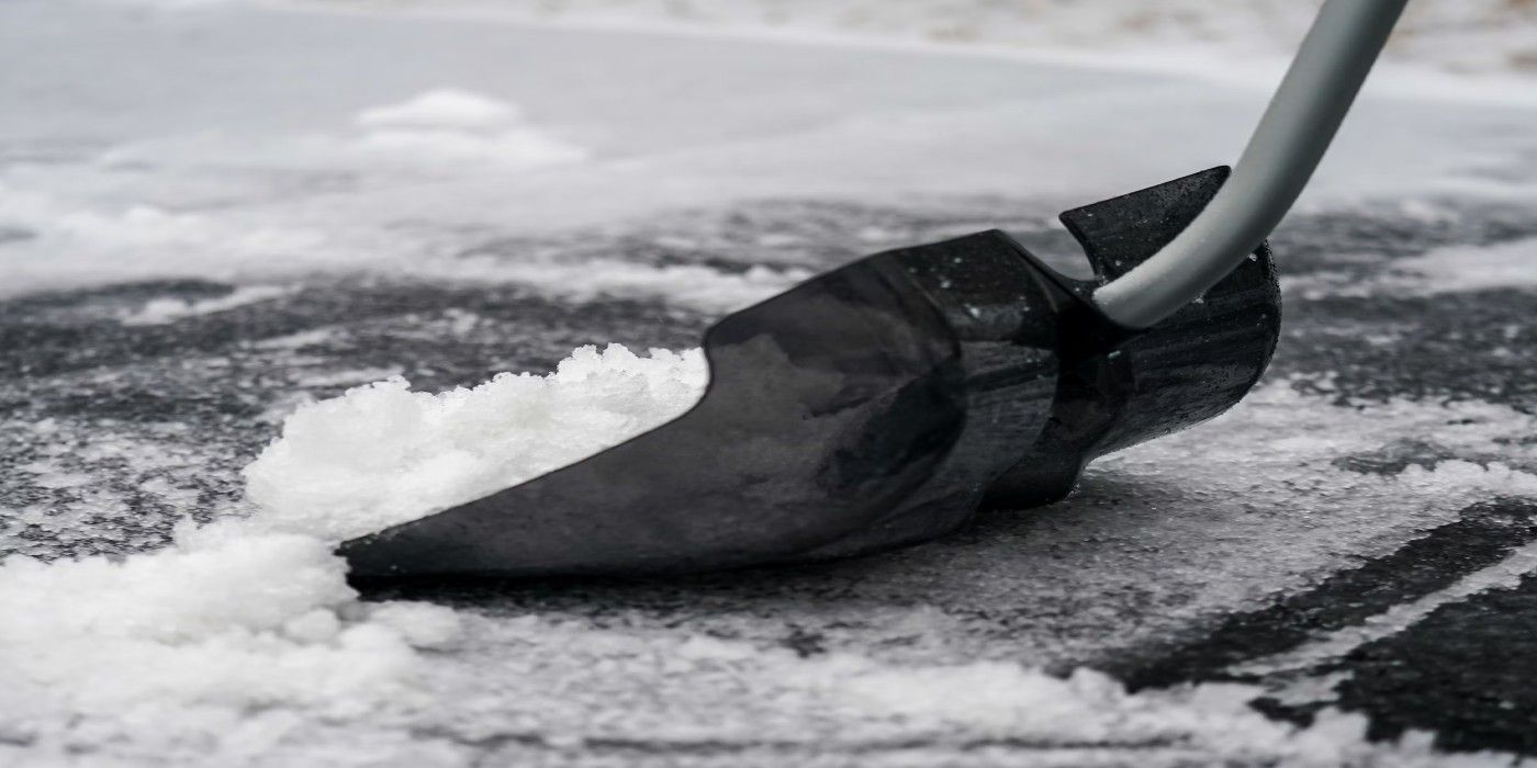 9 Genius Hacks to Tackle Driveway Snow Removal