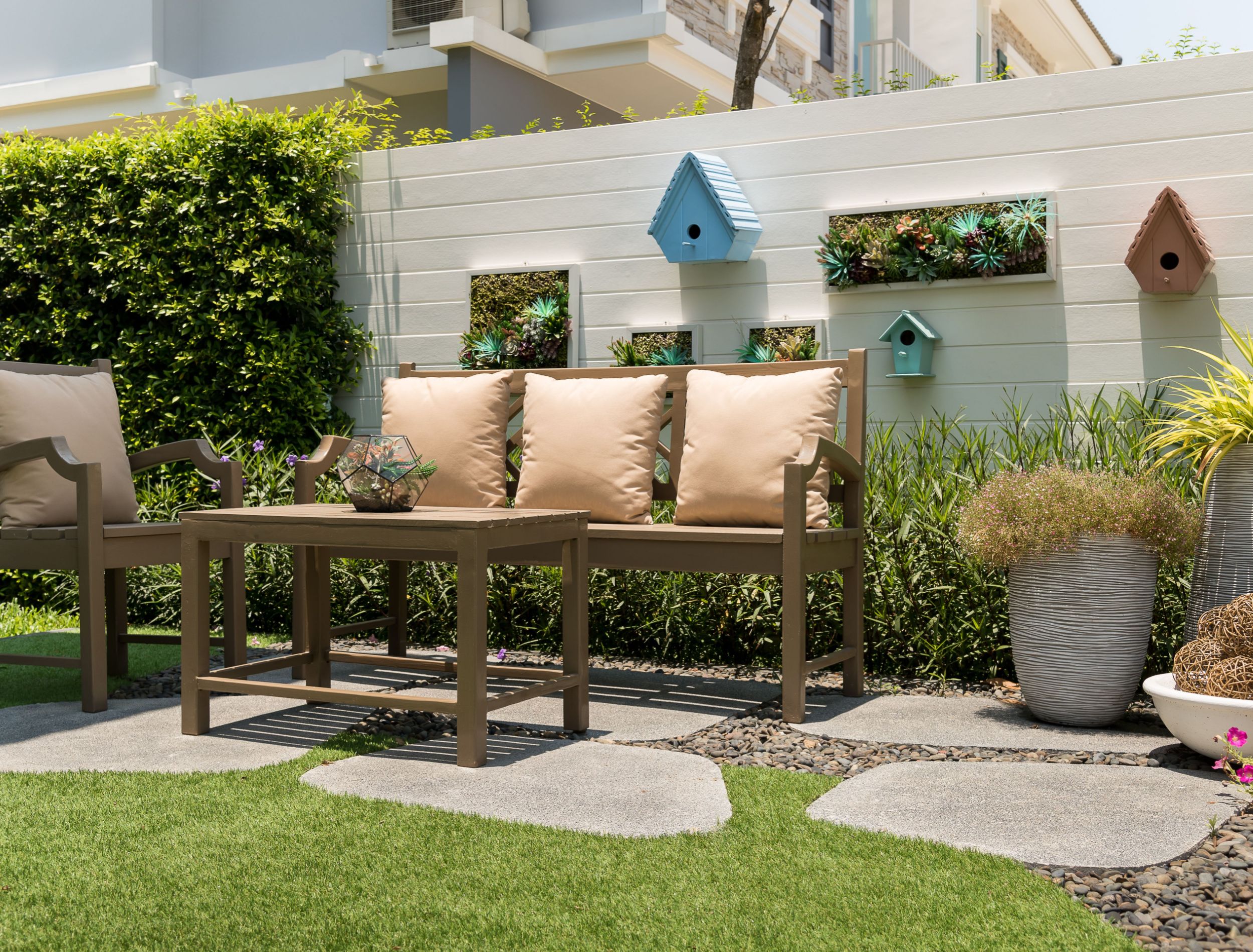 Small Garden Design Transforms Blank Slates Into Stunning Foliage and ...