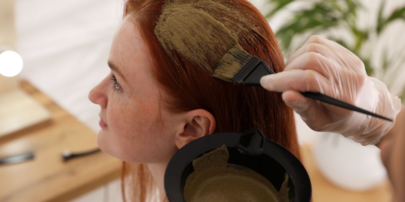 Homegrown Beauty: A Guide to 7 DIY Natural Plant Hair Dyes