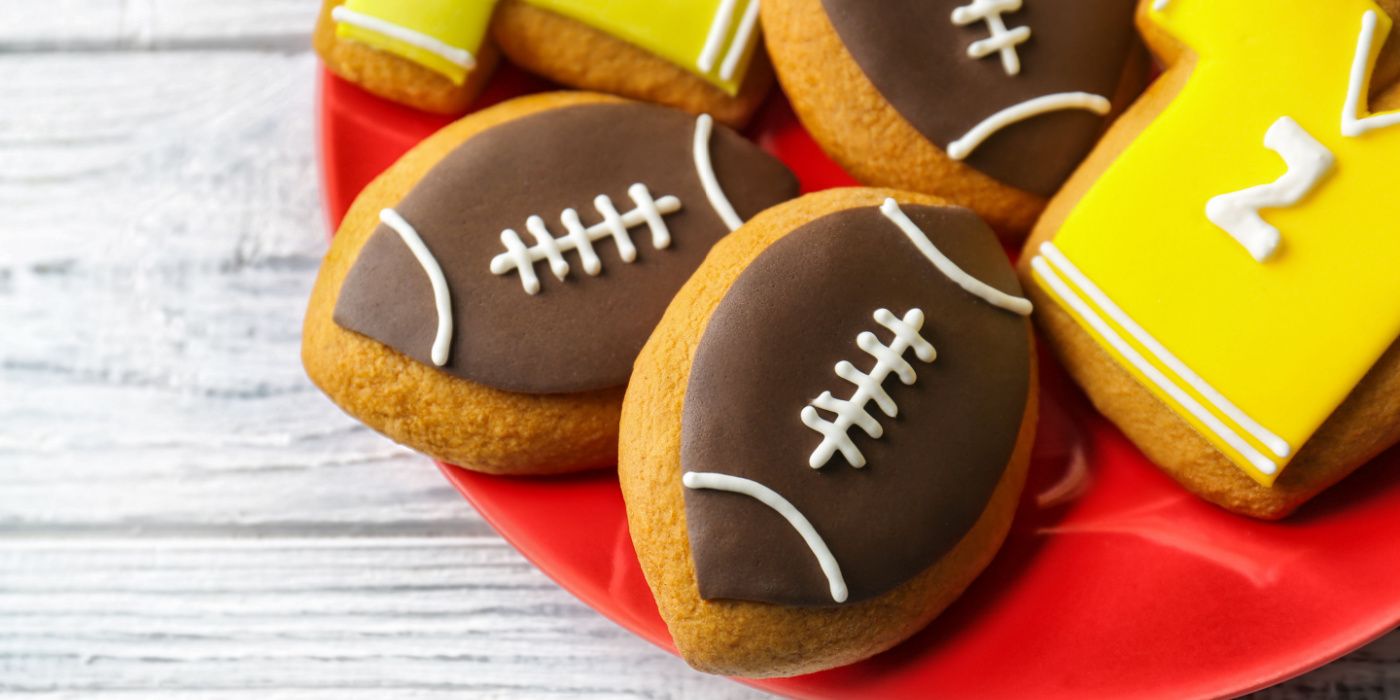 7 DIY Super Bowl Decor Ideas with Food and Festive Flowers