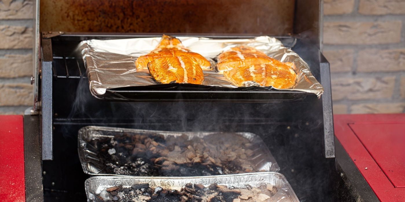 Best Types of Wood For Smoking Barbecue