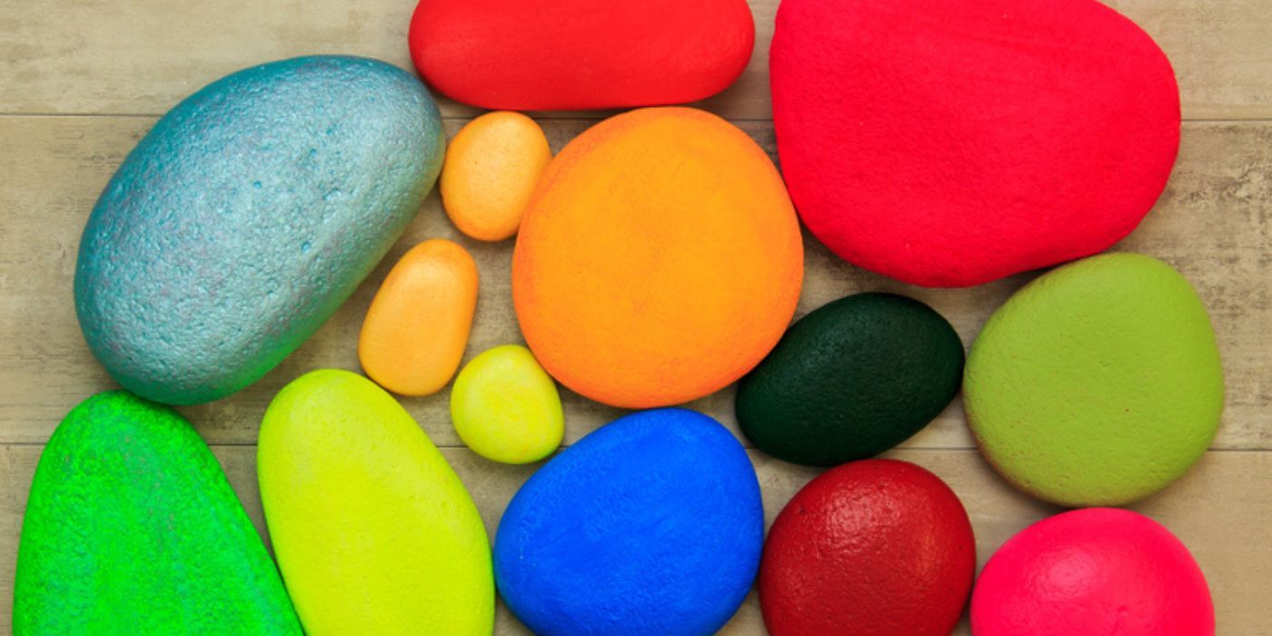 5 DIY Ideas for Painting Custom Garden Stones