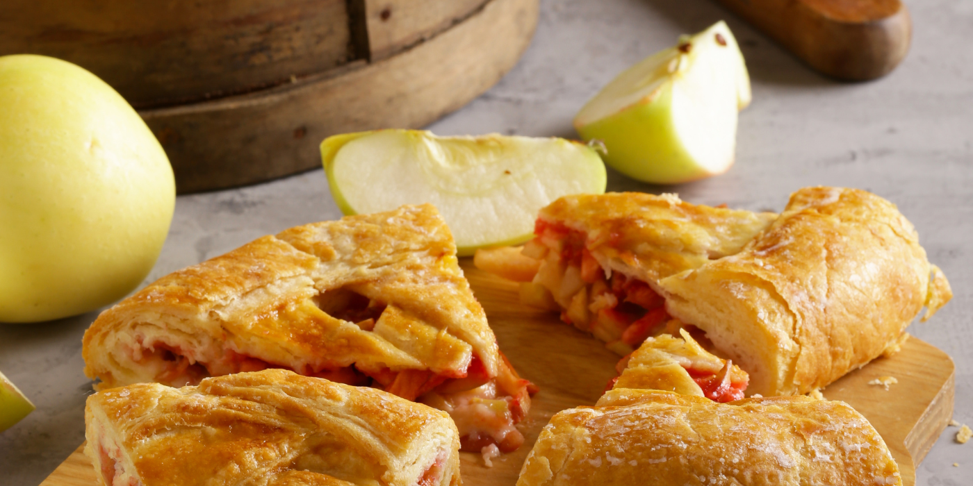Celebrate National Apple Pie Day With 6 of the Best Tasting Apples