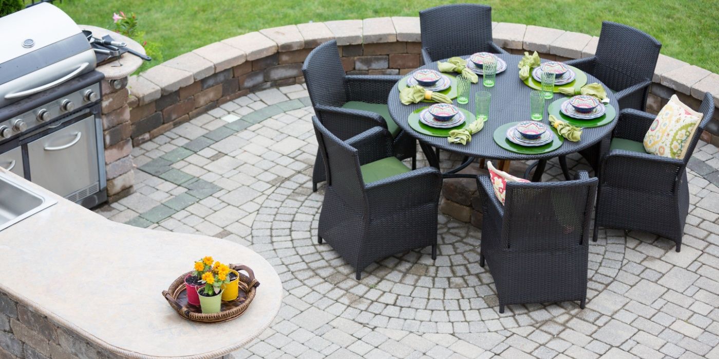 Crafting the Ultimate Outdoor Kitchen Experience