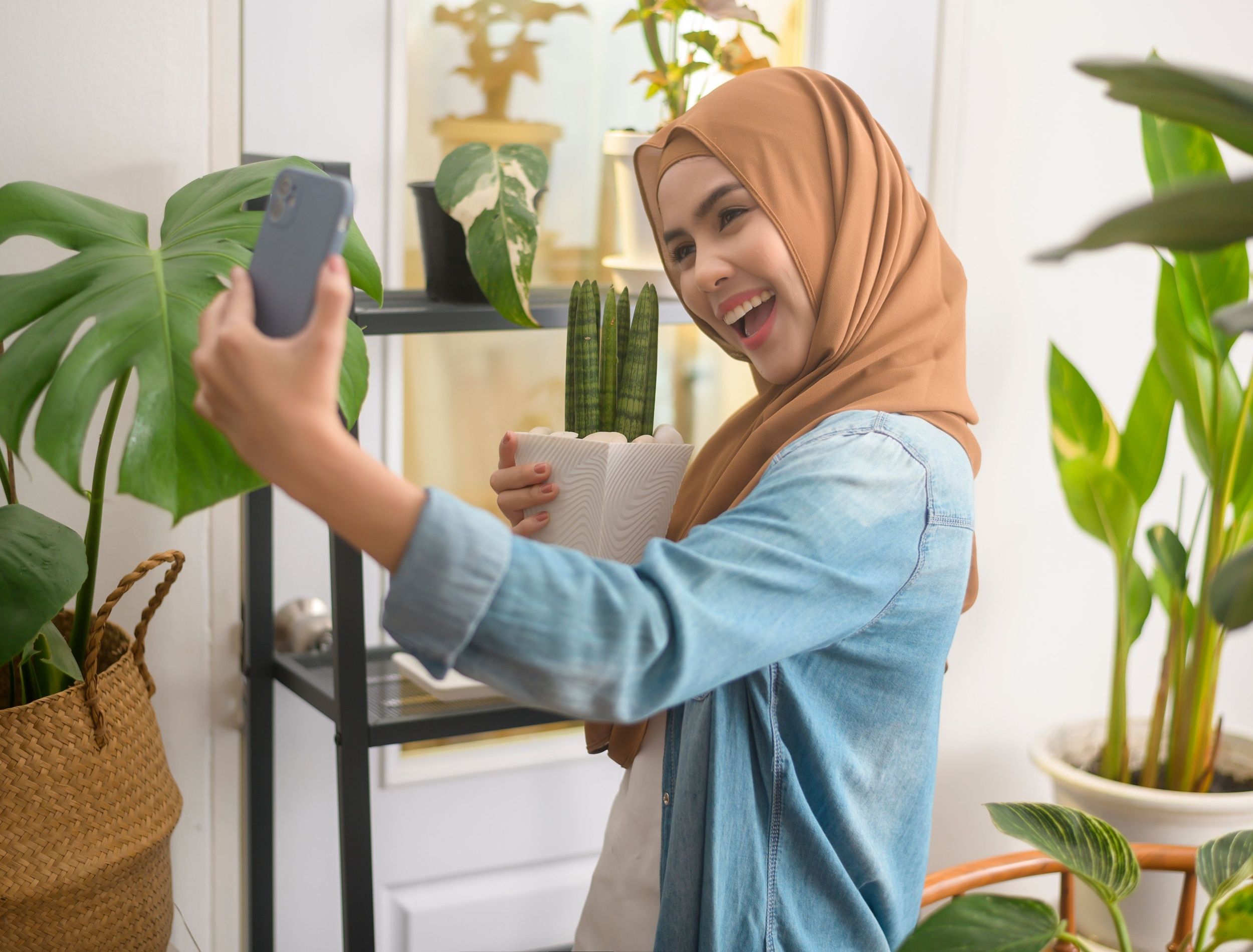 How to Thrive as a Plantfluencer in the Digital Age