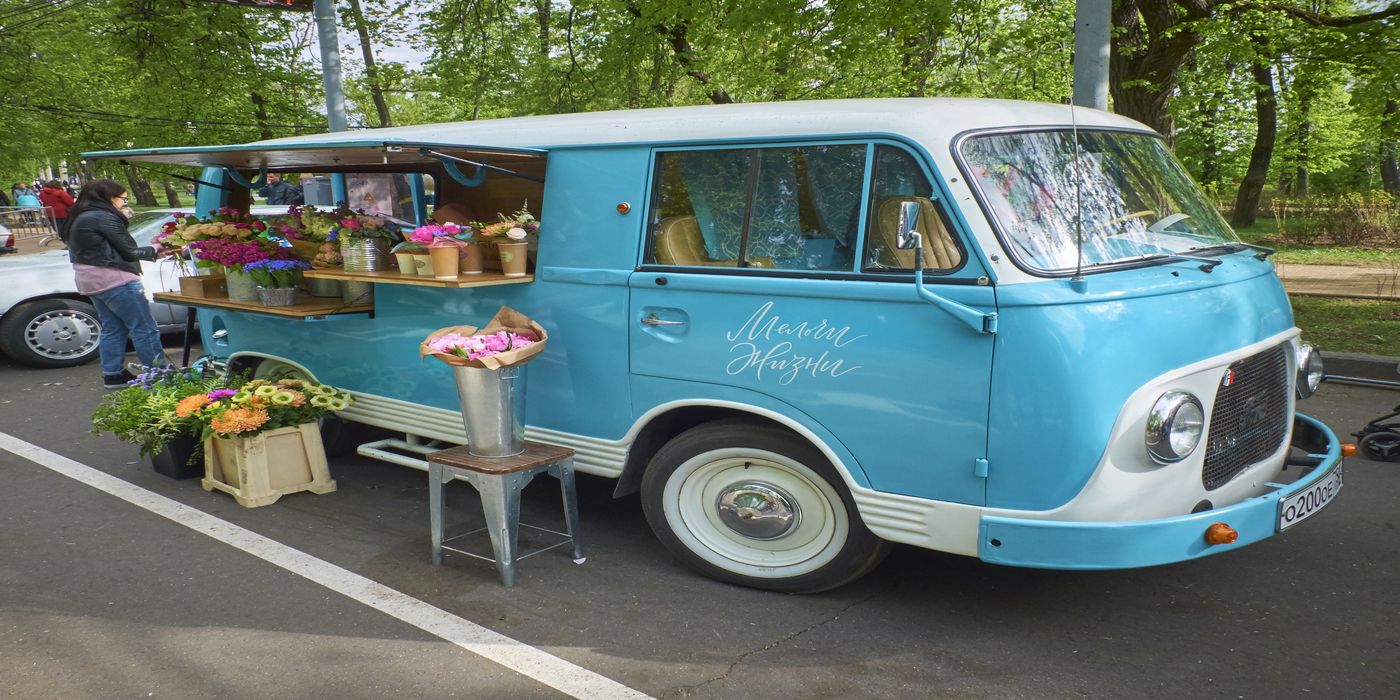 Discover the Charm of Mobile Summer Flower Trucks