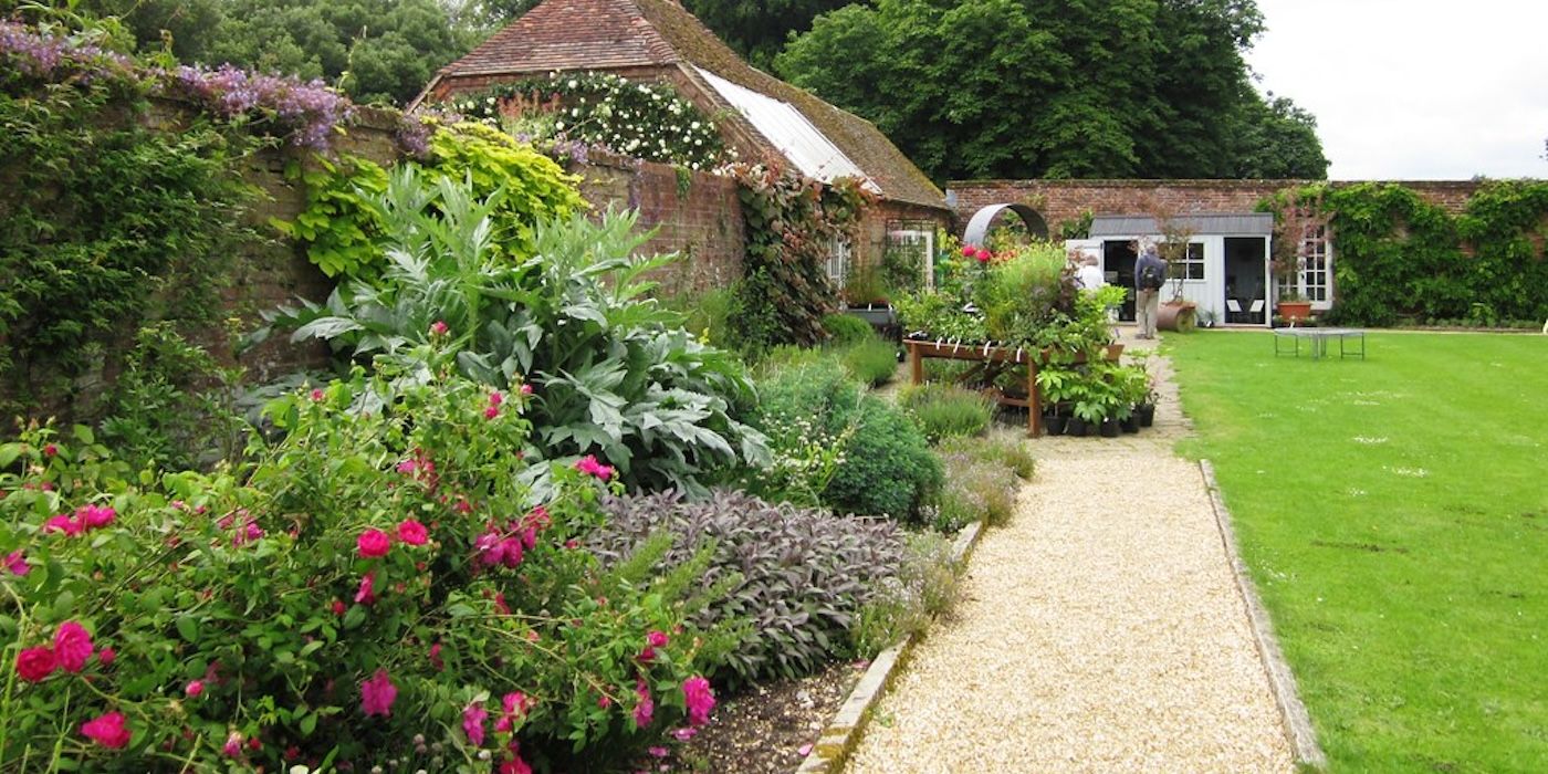 Beyond the Ordinary: 9 Creative Garden Path Ideas