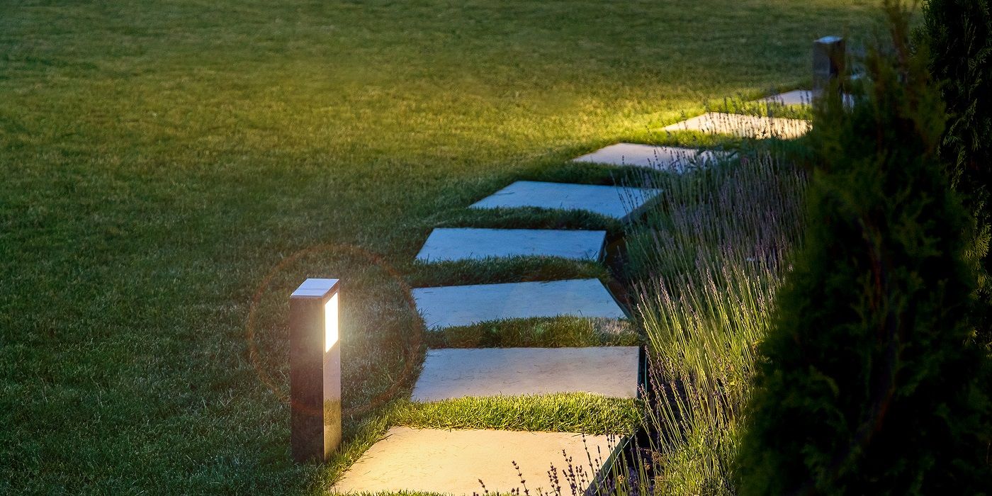 Brighten Up Your Poolscape With Lighting