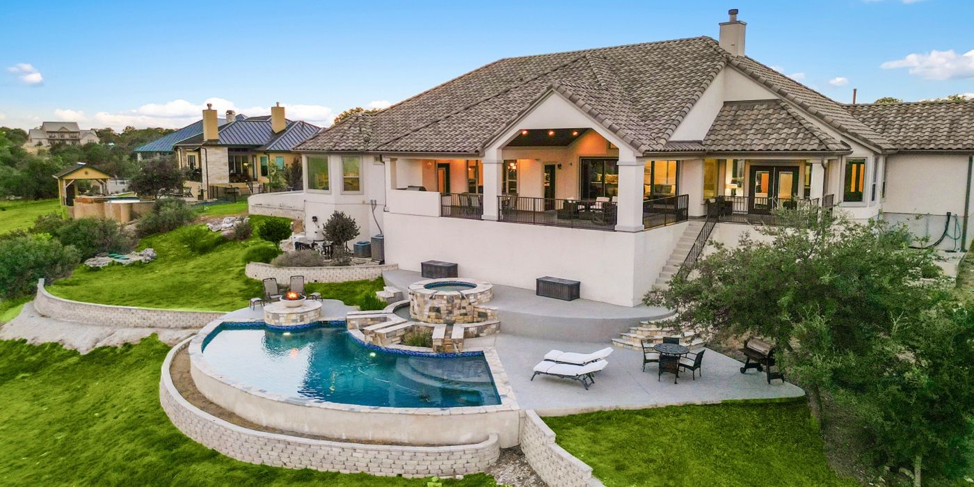 Surround Your Above Ground Pool With Landscaping