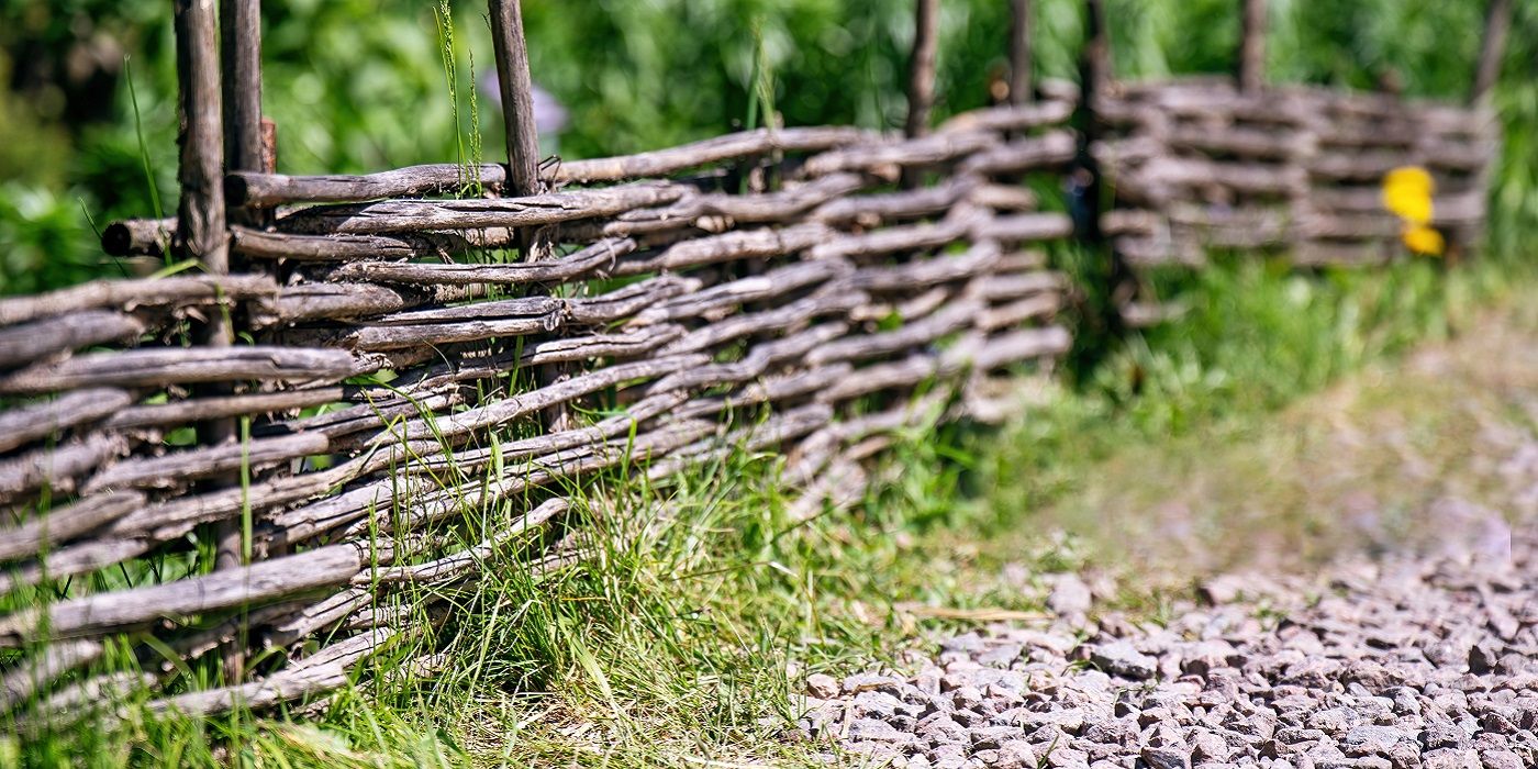 Create an Easy Garden Fence