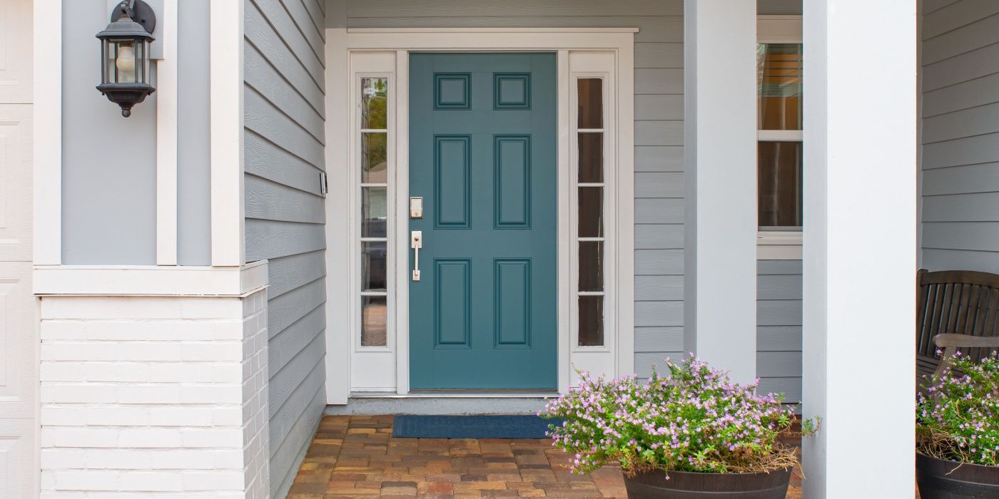 6 Quick Ways to Make Your Front Entrance Eye-Catching