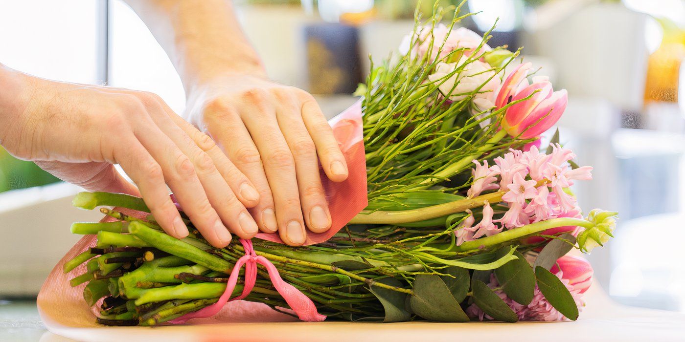 How Giving Flowers Can Create a Chain of Goodwill