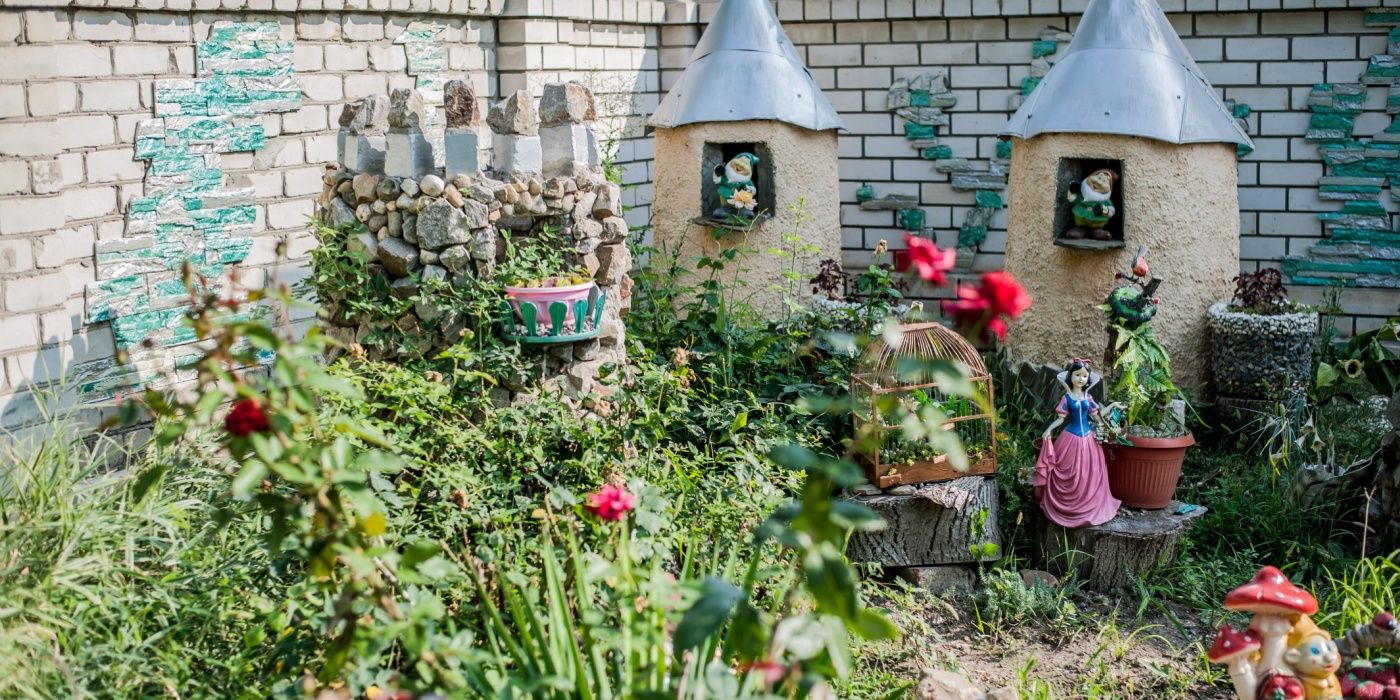 Transform Your Lawn with 5 DIY Garden Gnome Villages