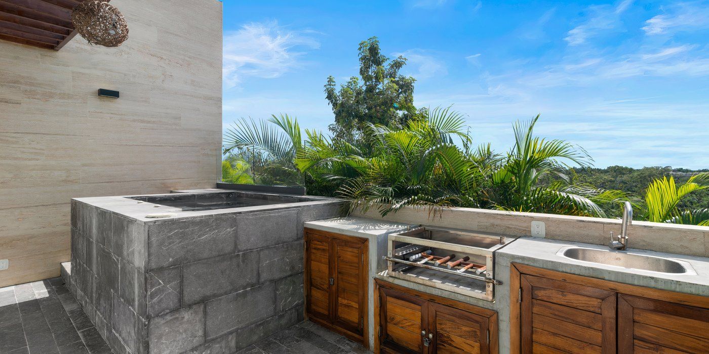 Outdoor Kitchen Ideas: 5 Designs To Maximize Your Space