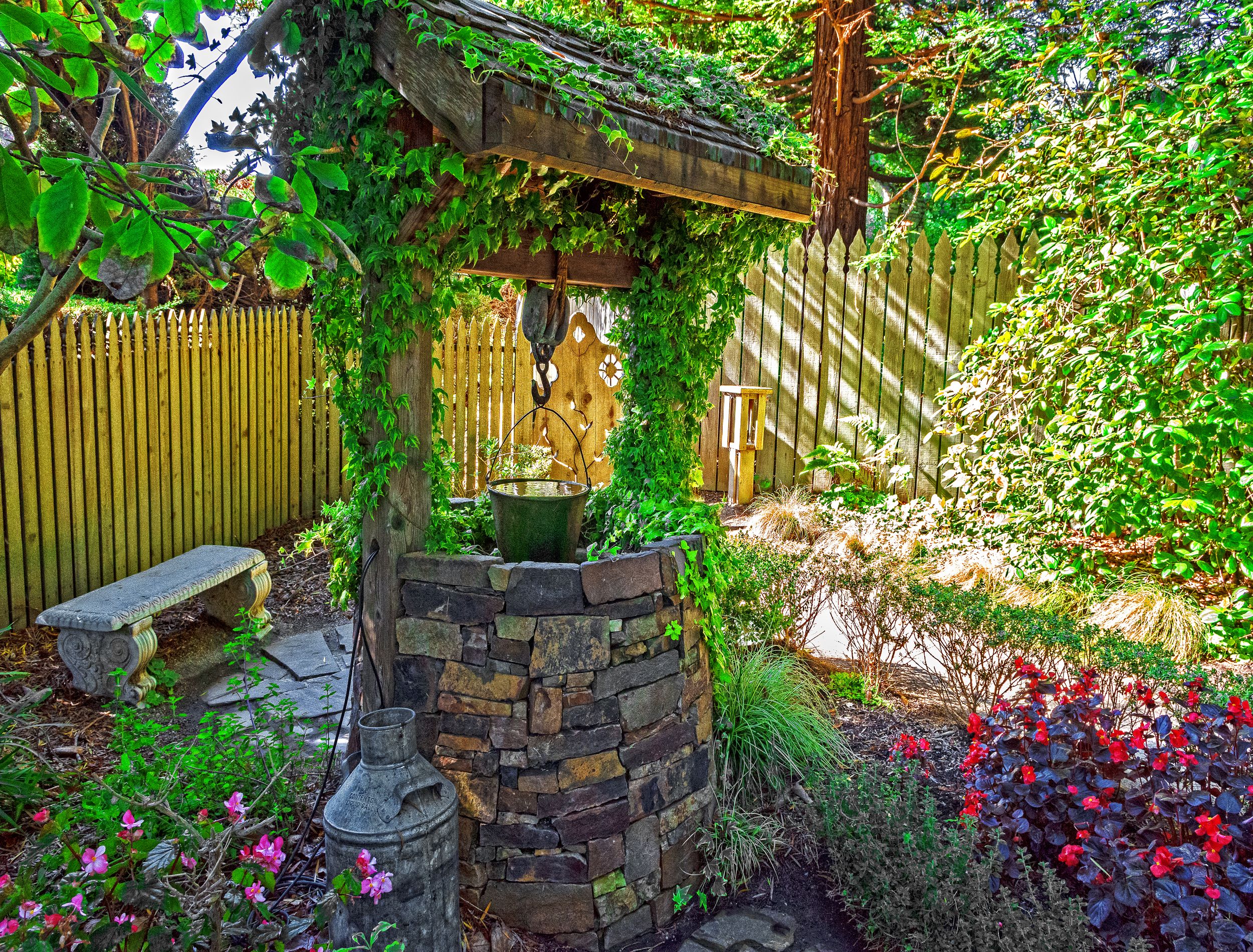 5 Ways to Use a Wishing Well For Beauty and Functionality