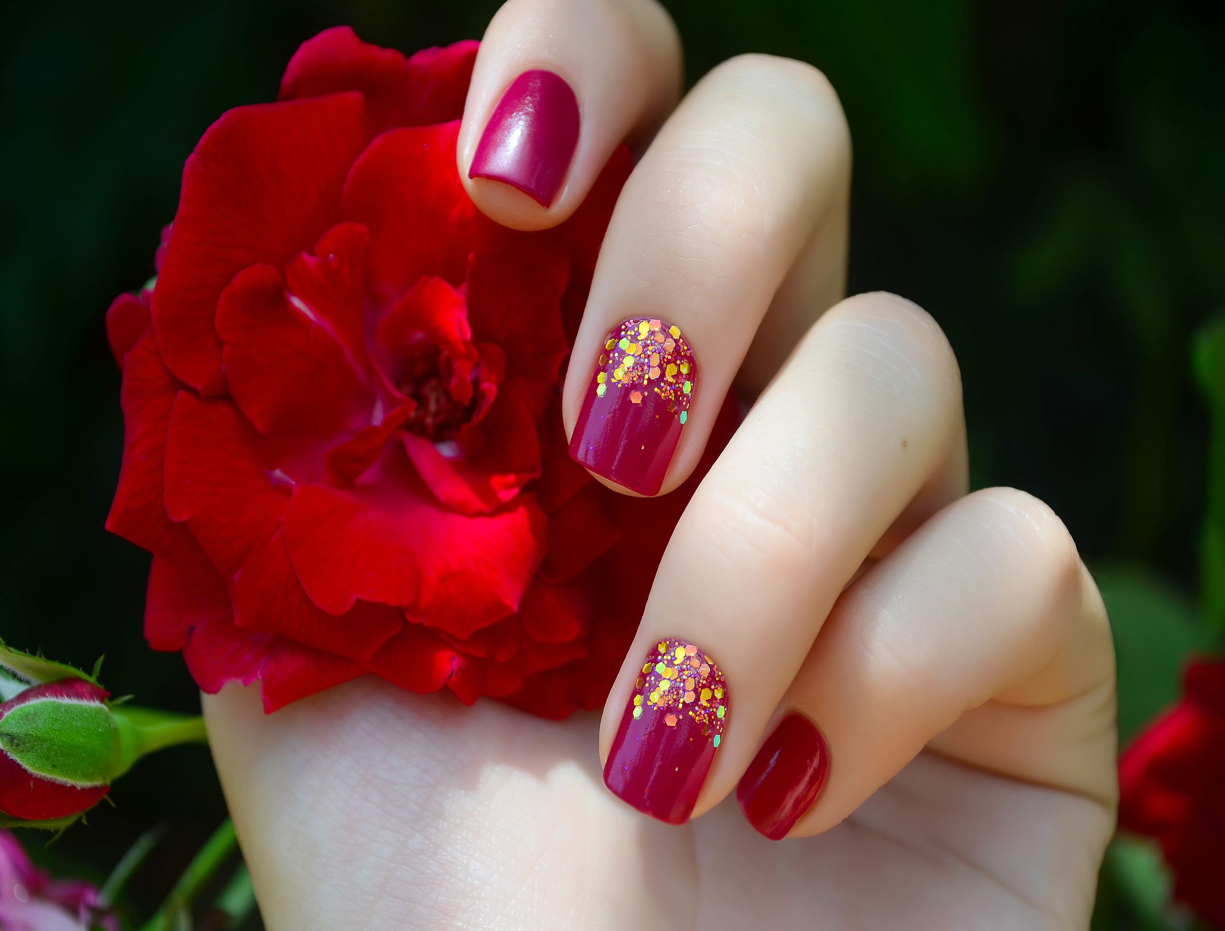 Spring Nail Colors Inspired by Your Garden Blooms
