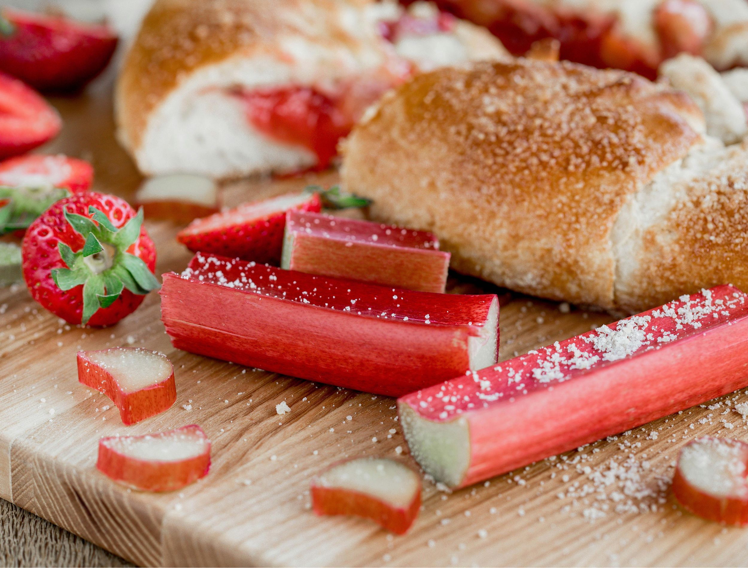 Grow and Cook: Ultimate Rhubarb Recipe Guide for June