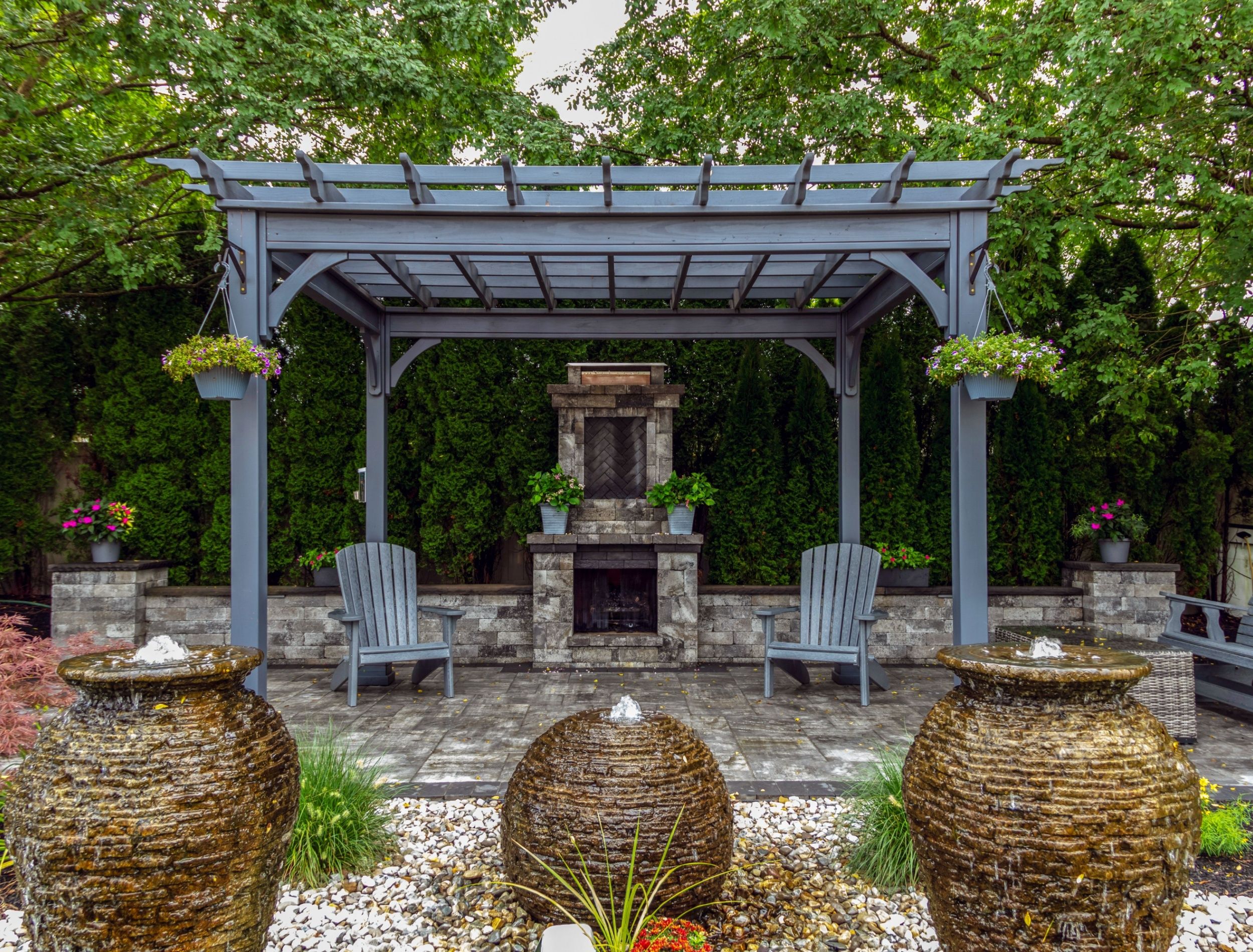 The Pros and Cons of Vertical Gardening